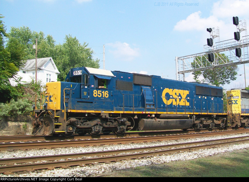 CSX 8516